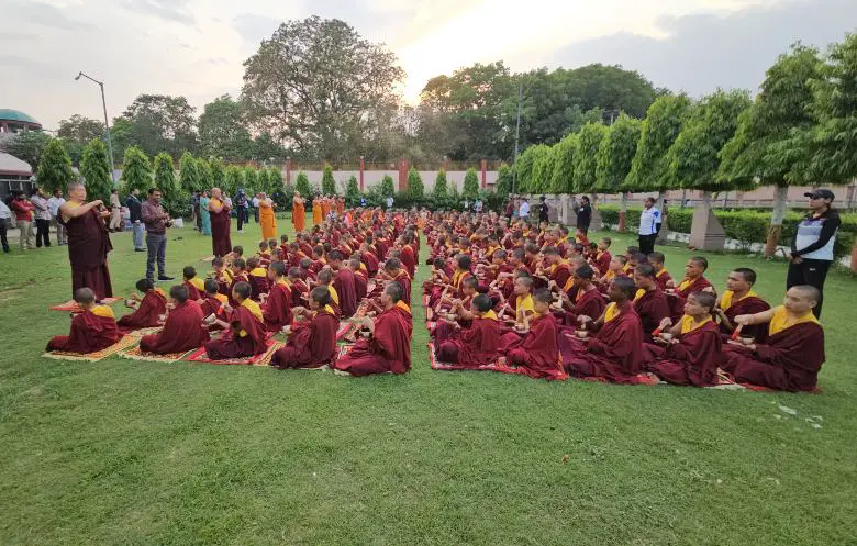 Largest singing bowl ensemble | Guinness World Records