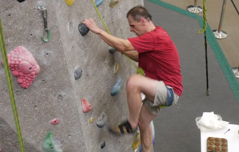 Greatest vertical distance climbed on a climbing wall in one hour (male ...