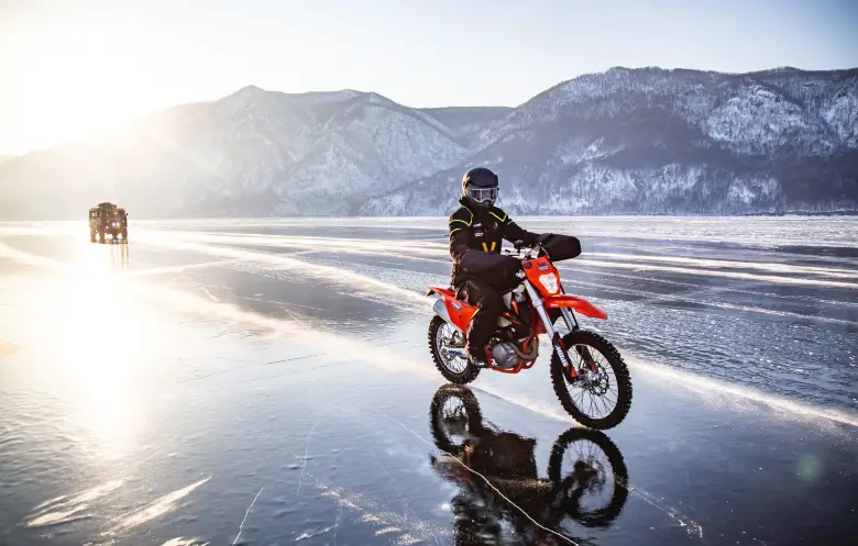 Longest motorcycle journey on ice (off-road) | Guinness World Records