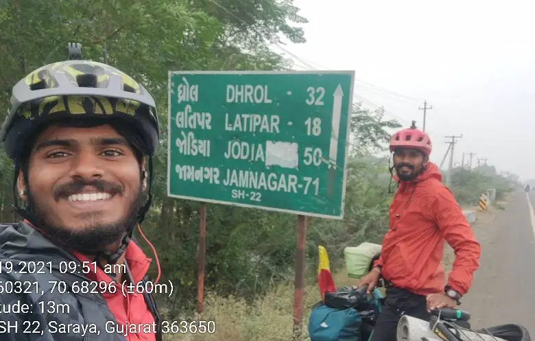 Longest journey by bicycle in a single country (team) | Guinness World ...