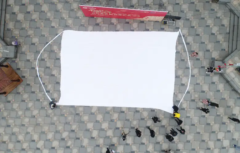 Largest cloth face mask | Guinness World Records