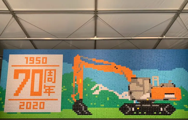 Largest display of origami excavators | Guinness World Records