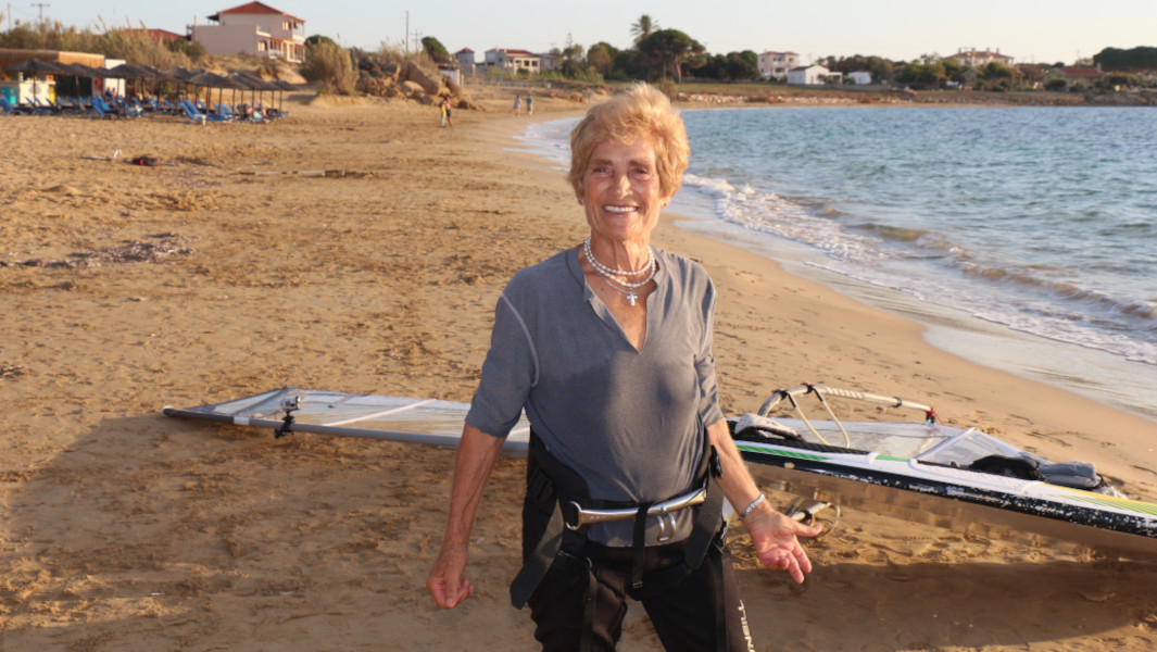 Oldest windsurfer (boardsailor) (female) | Guinness World Records