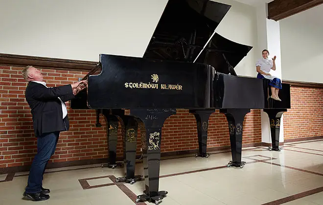 Largest piano | _guinness_world_records_label